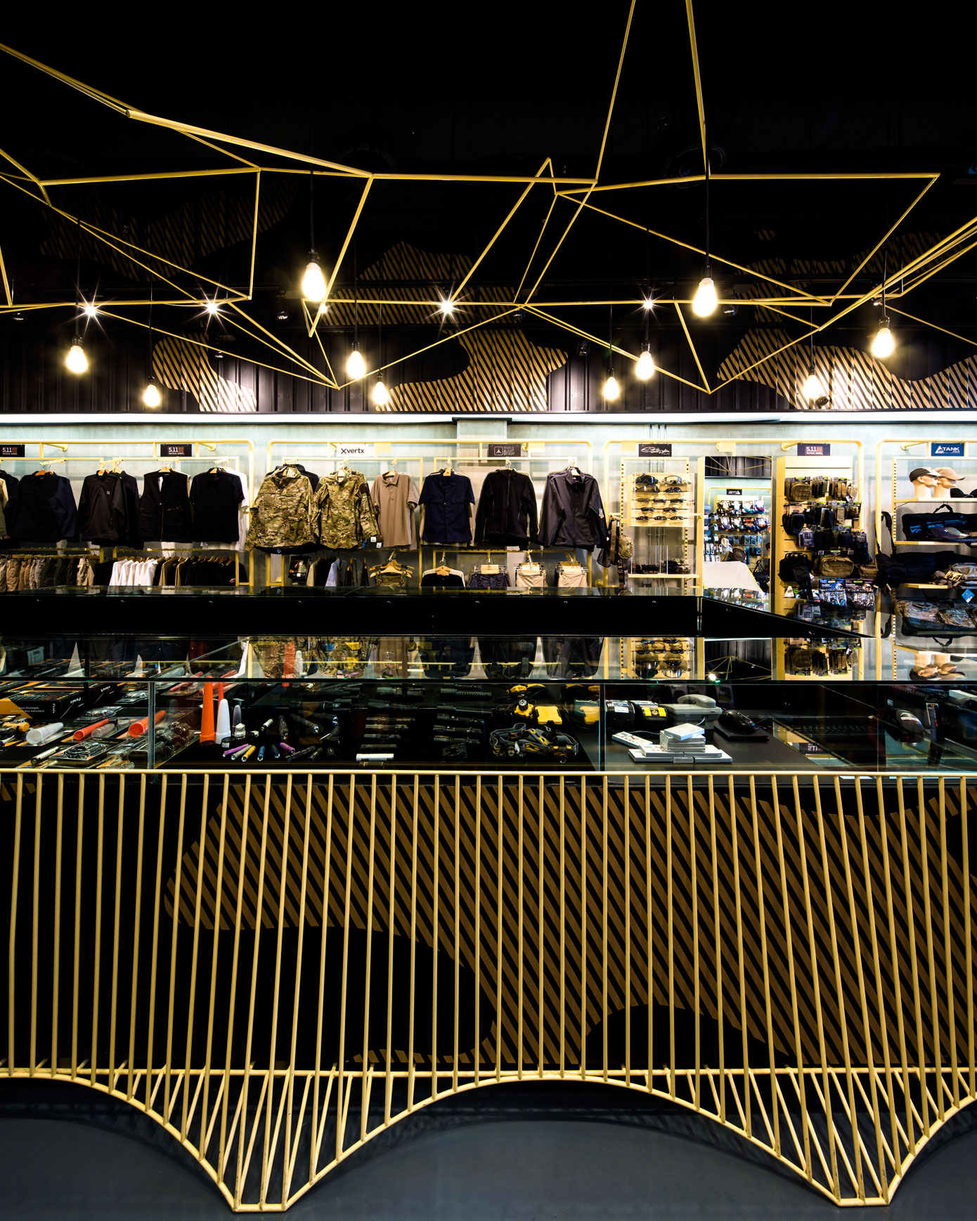 Tank Store, Mega Bangna (Complete images) – Supermachine Studio