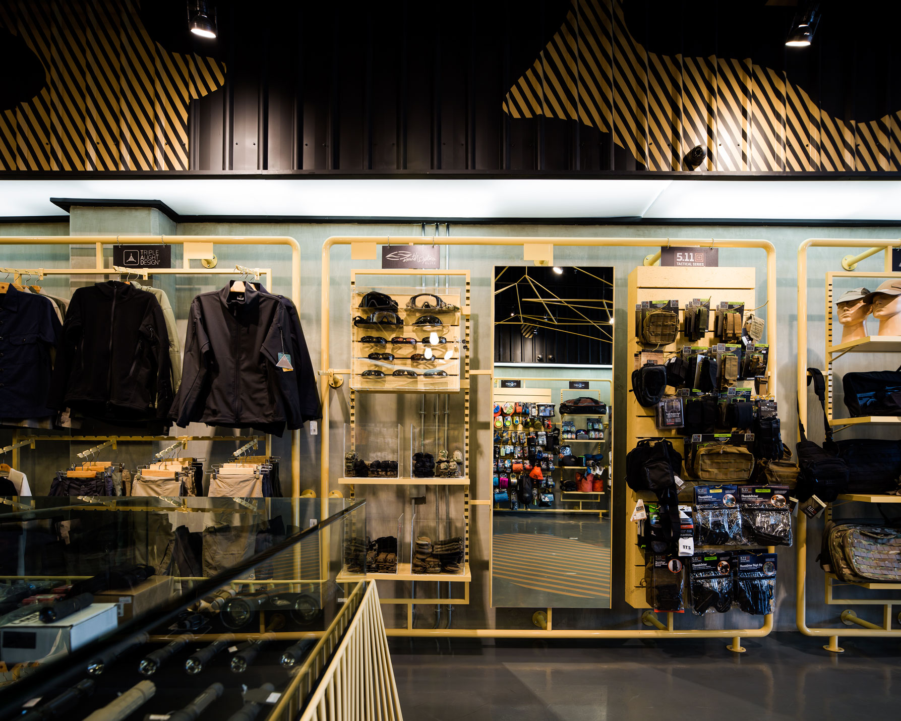 Tank Store, Mega Bangna (Complete images) – Supermachine Studio