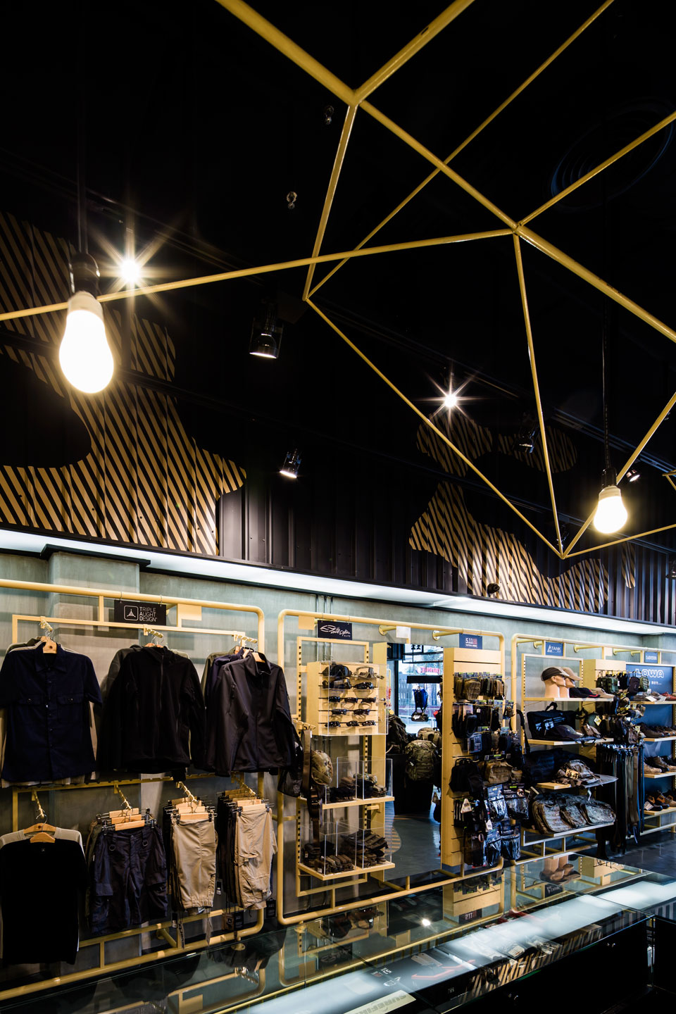 Tank Store, Mega Bangna (Complete images) – Supermachine Studio