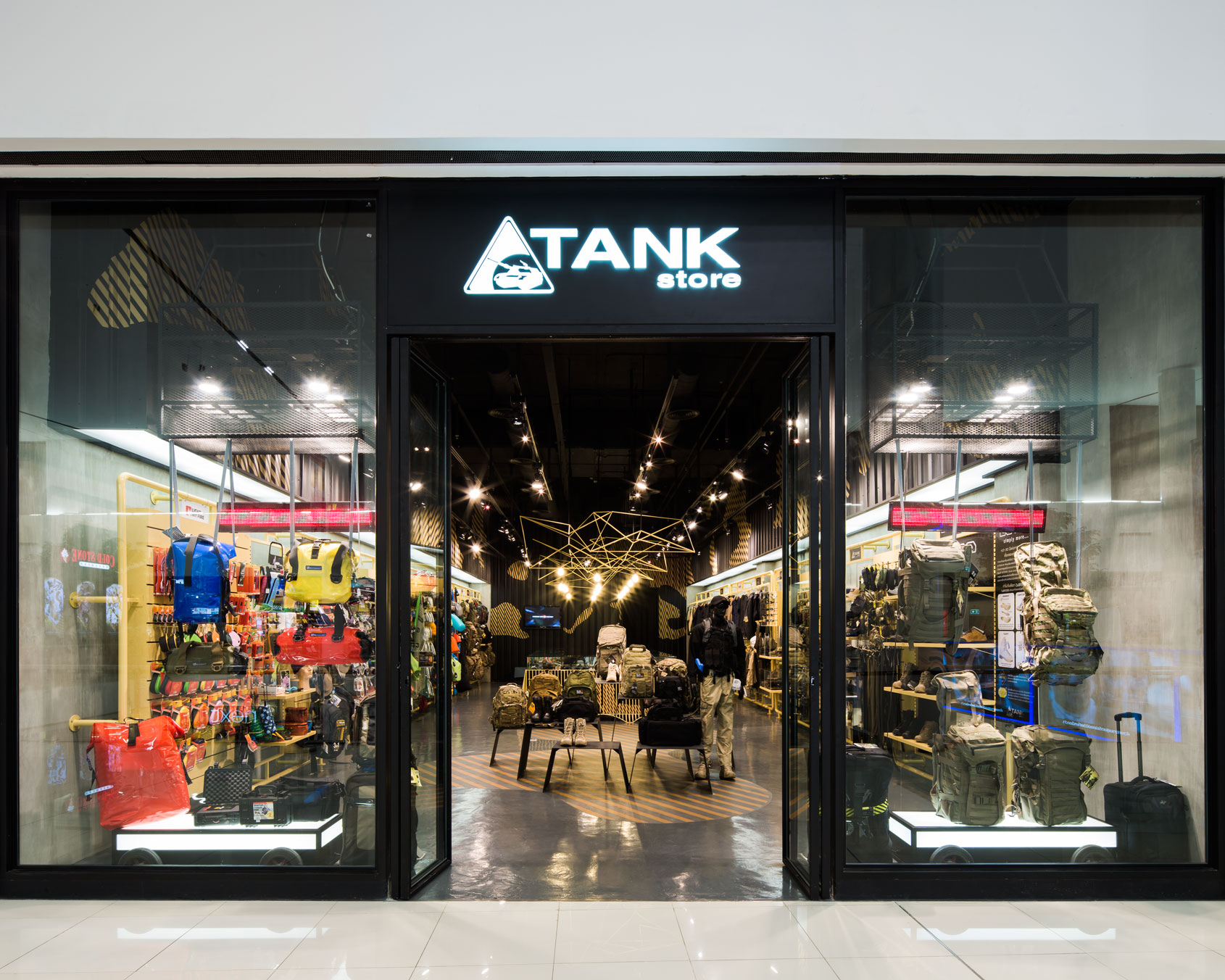 Tank Store, Mega Bangna (Complete images) – Supermachine Studio