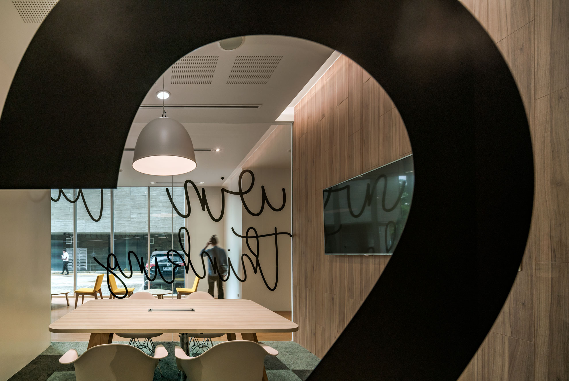 OSOTSPA office P3 – Supermachine Studio