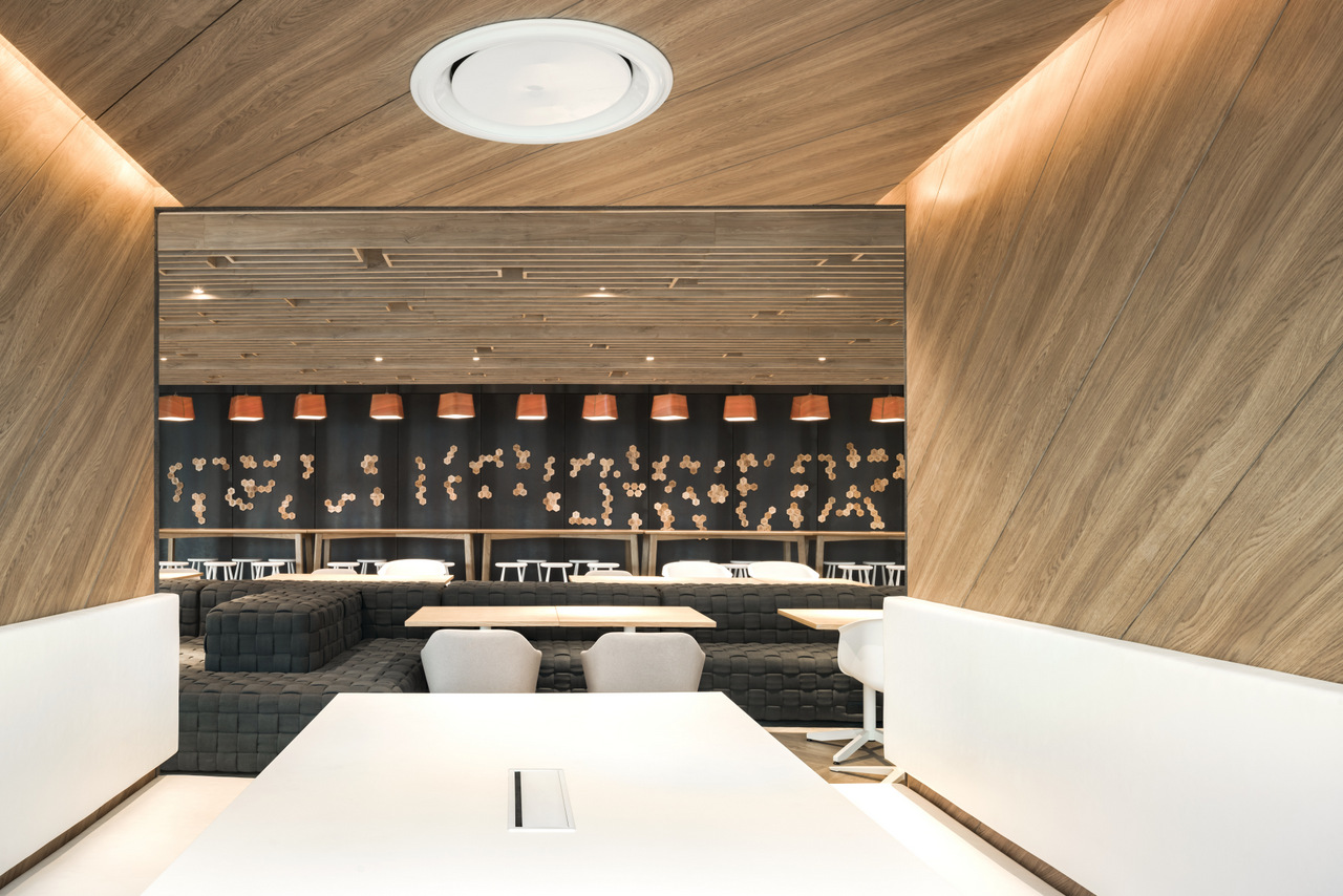 SCB Academy 011 – Supermachine Studio