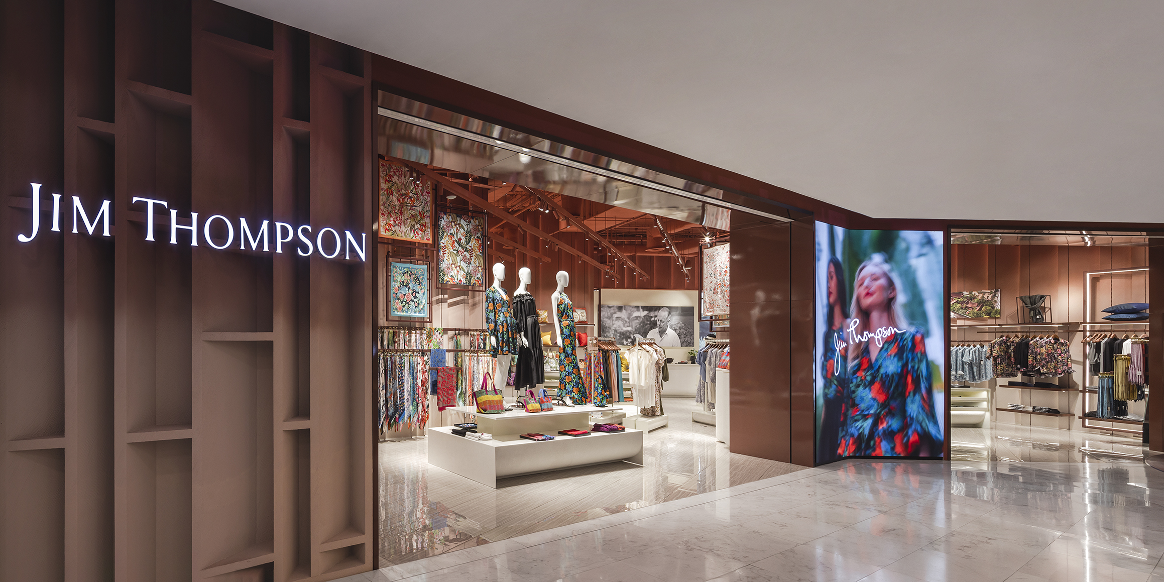 Jim Thompson Store Emquartier – Supermachine Studio