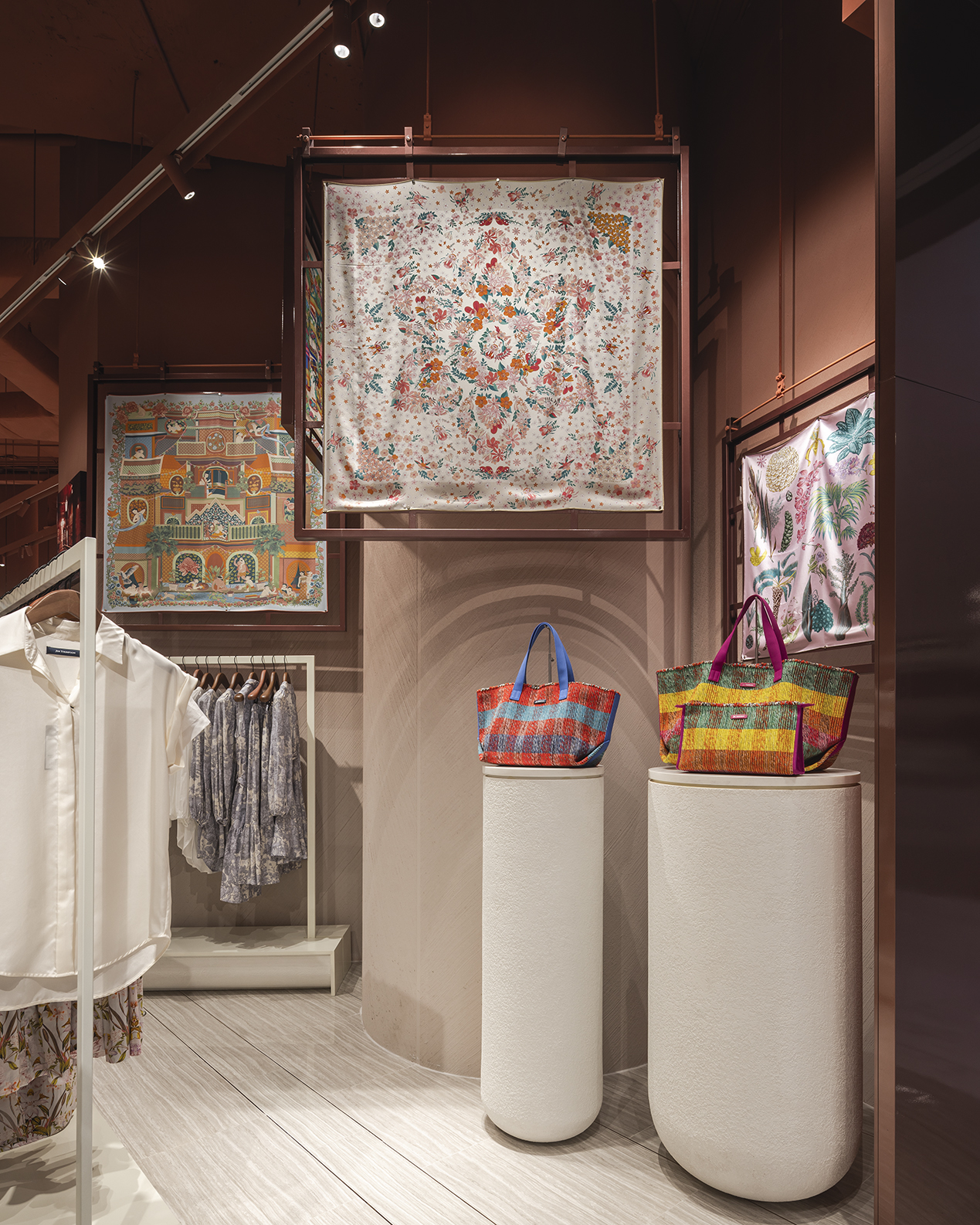 Jim Thompson Store Emquartier – Supermachine Studio