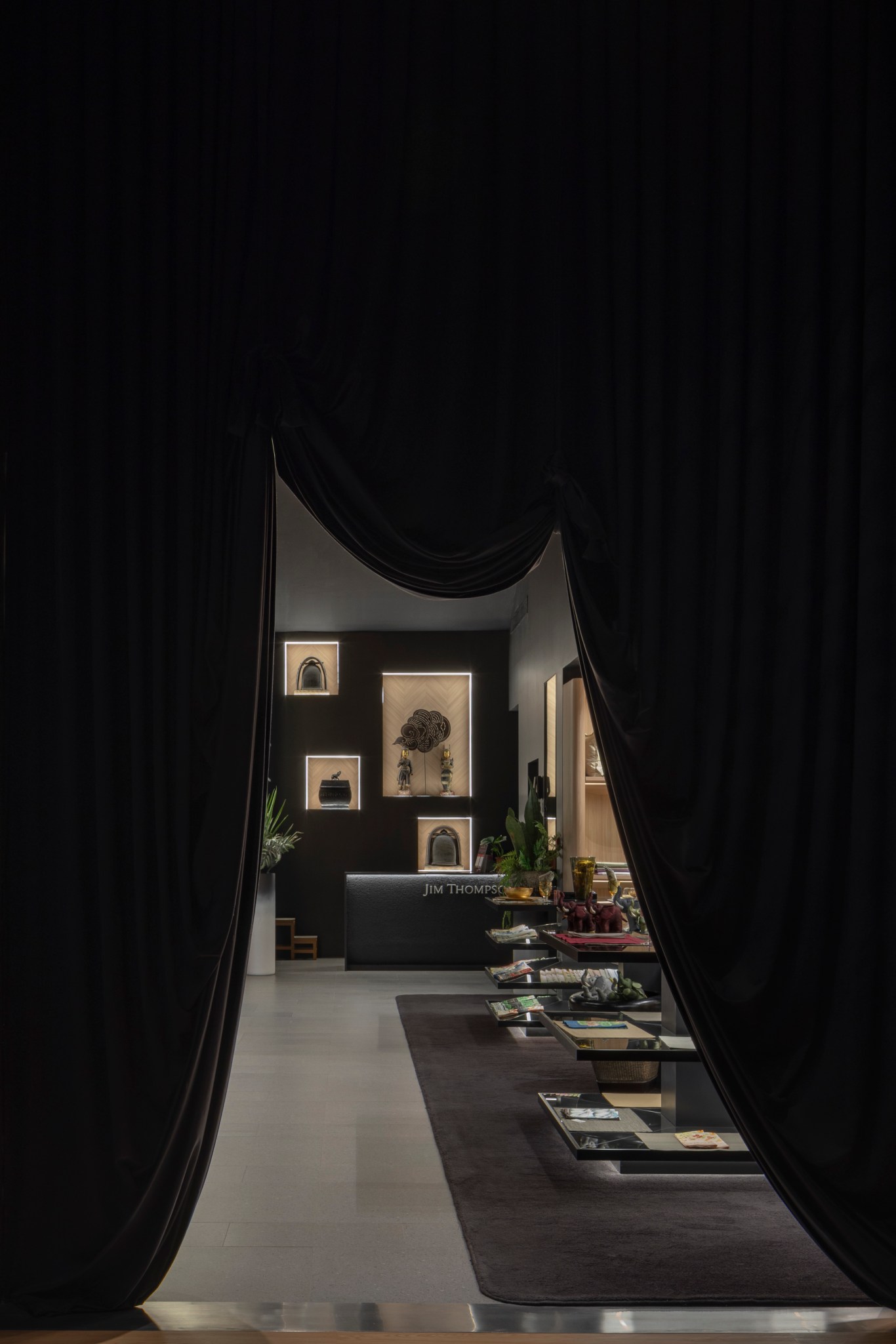 Jim Thompson House iconic store – Supermachine Studio